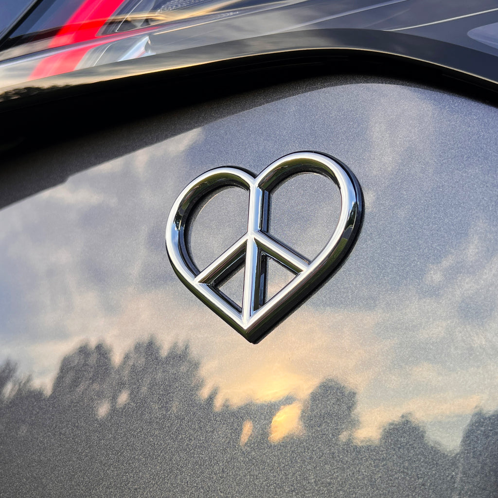the PEACE & LOVE Badge | Grateful Fred